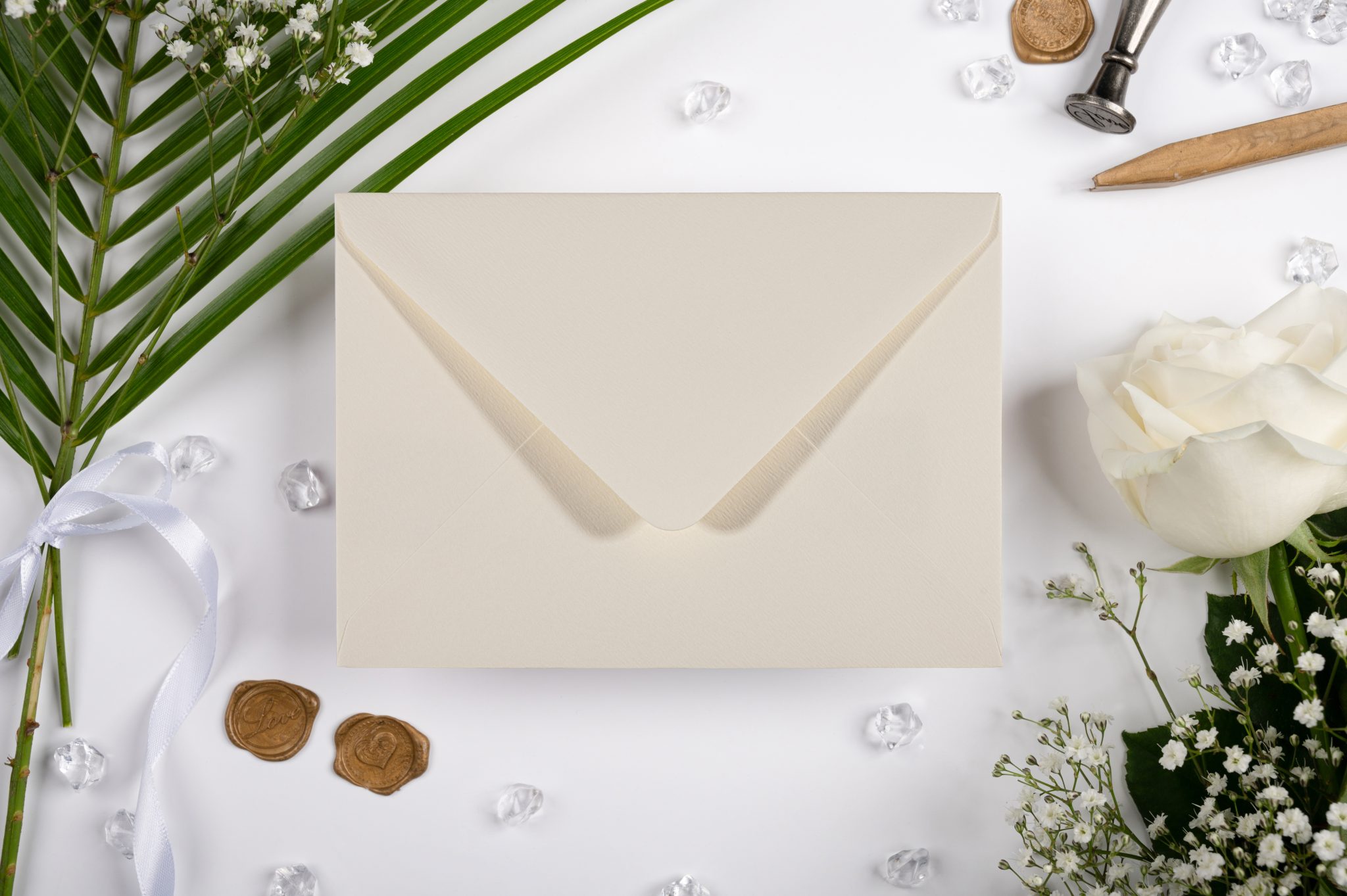5 x 7 Ivory / Cream Accent Antique Magnolia Envelopes 133 x 184mm ...